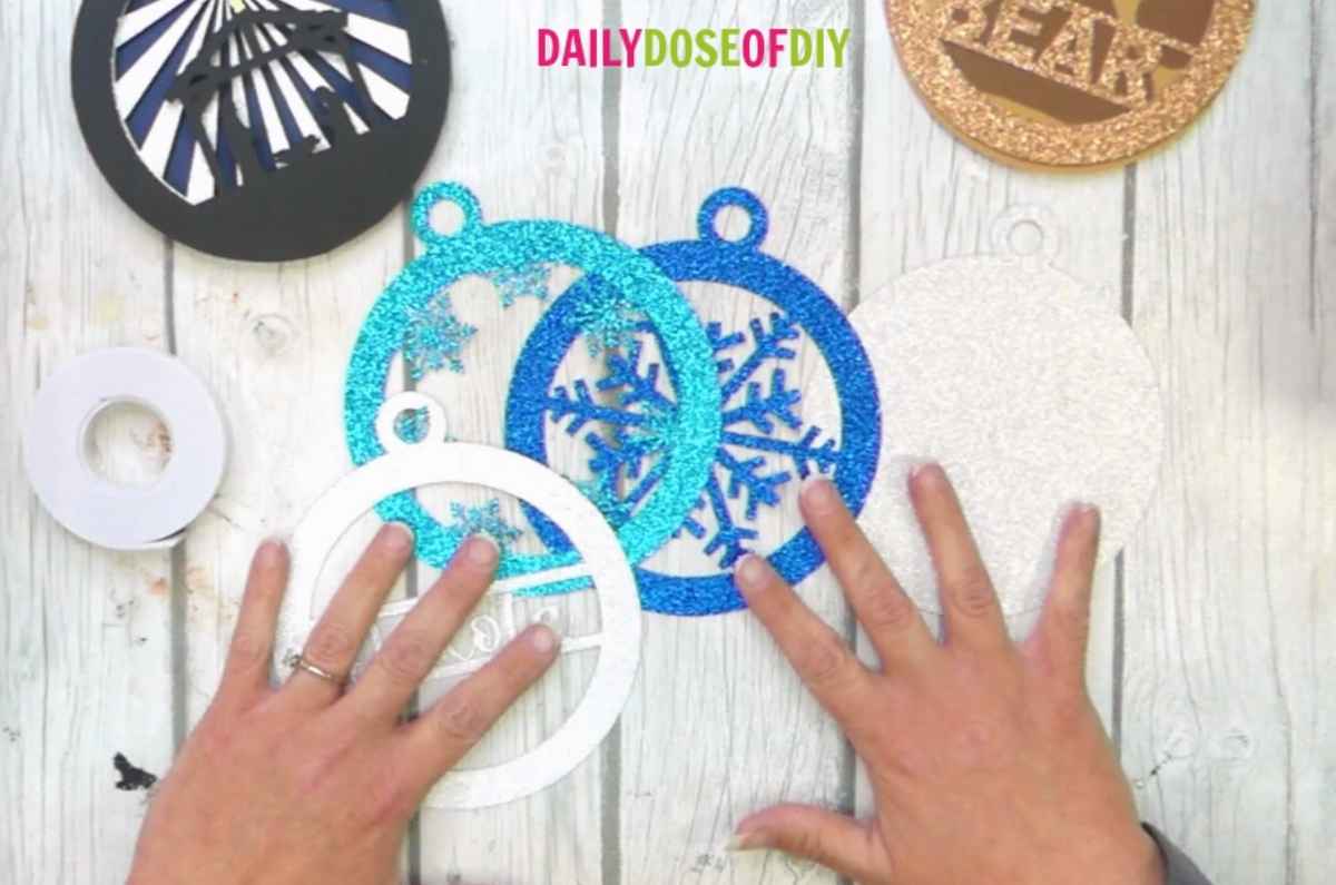 3D Paper Christmas Ornaments Step by Step - Daily Dose of DIY