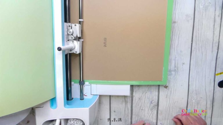 How to Make a Layered Paper Family Tree with Cricut - Daily Dose of DIY