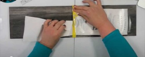 How to Apply Vinyl Straight and Without Wrinkles - Daily Dose of DIY