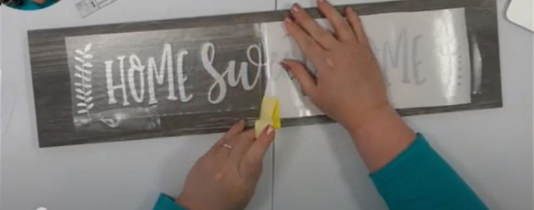 How to Apply Vinyl Straight and Without Wrinkles - Daily Dose of DIY