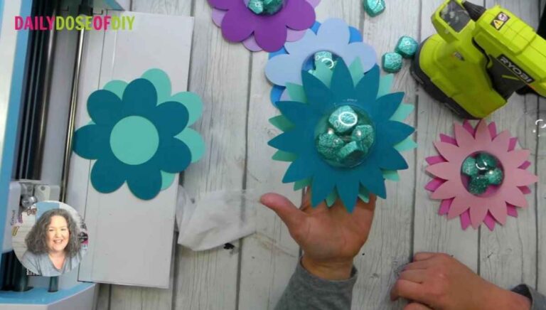 Paper Flower Candy Holder for Mother's Day, Parties, and More - Daily ...
