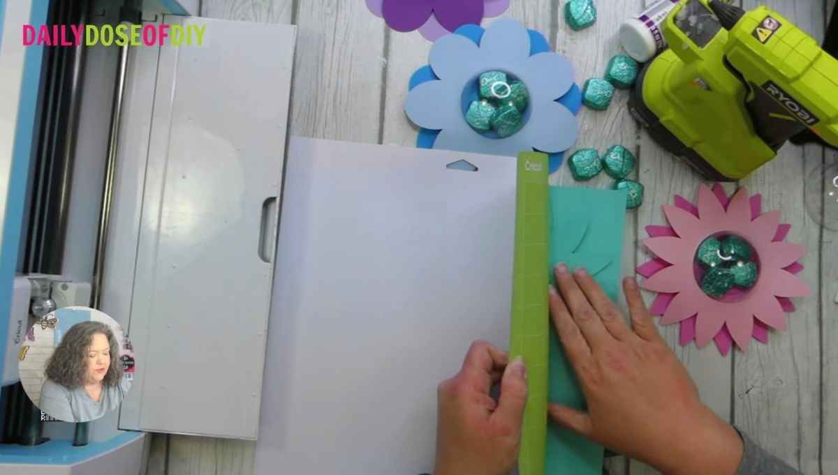 Paper Flower Candy Holder for Mother's Day, Parties, and More - Daily ...