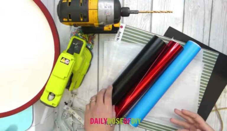 DIY Christmas Countdown Clock with Cricut - Daily Dose of DIY