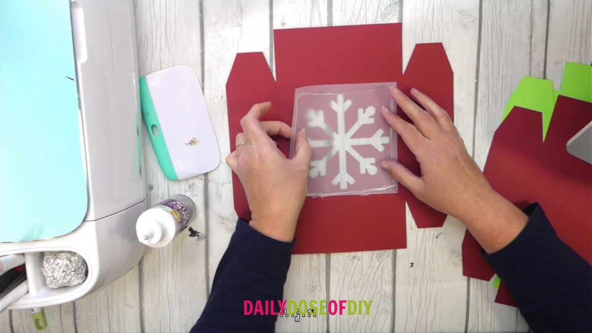 DIY Christmas Gift Boxes That Everyone Will Love - Daily Dose of DIY
