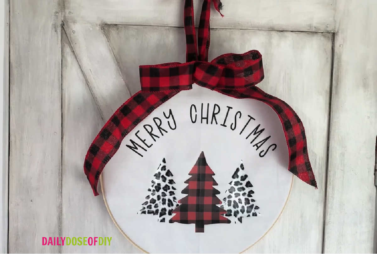 Easy Embroidery Hoop Door Hanger Tutorial - Daily Dose of DIY