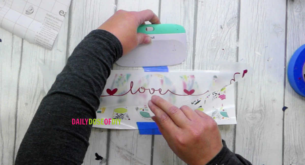 knockout tutorial vinyl sign (5) - Daily Dose of DIY