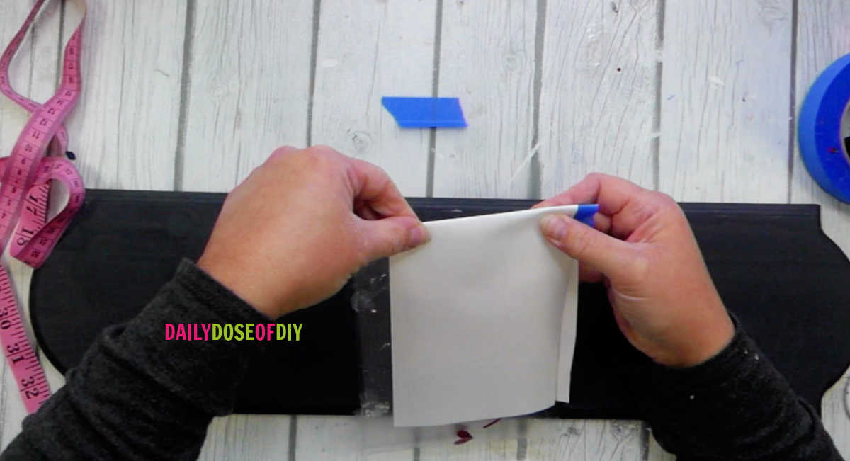 knockout tutorial vinyl sign (6) - Daily Dose of DIY