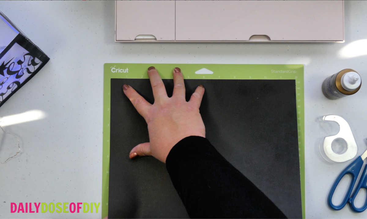 Cricut Mats Difference in Color and How to Use Them - Daily Dose of DIY