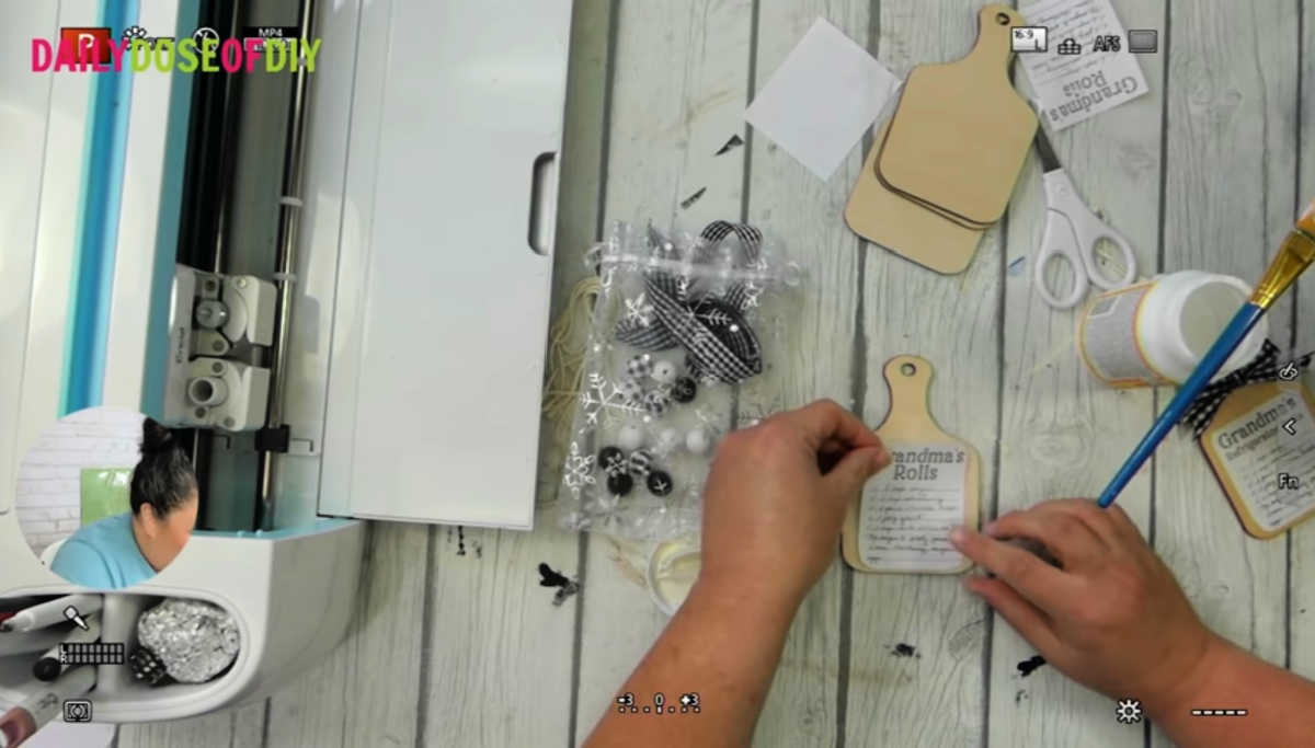 Mini Cutting Board Recipes with Cricut Print Then Cut - Daily Dose of DIY